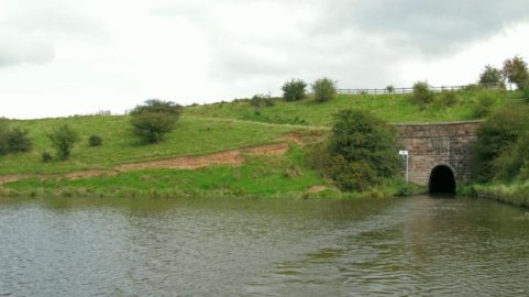 Leek Tunnel - Waterway Routes